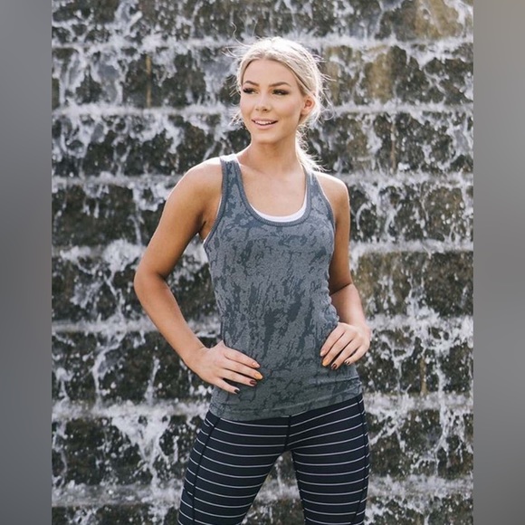 ZYIA | Tops | Zyia Active Gray Splash Racer Seamless Tank Top | Poshmark